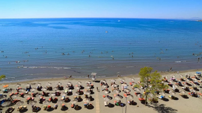 Shqiptarët e Kosovës shpëtojnë sezonin turistik, bie numri i turistëve ... Shqiptarët e Kosovës shpëtojnë sezonin turistik, bie numri i turistëve ...